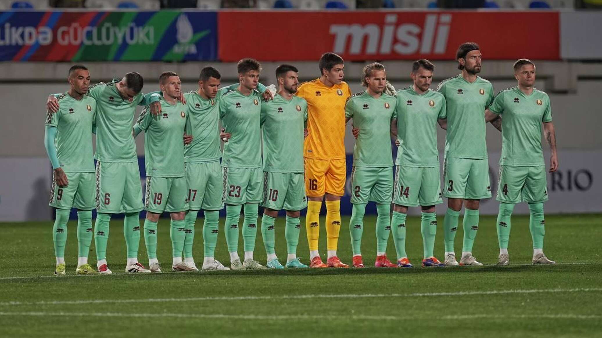 В Баку с огоньком и в одно касание, или Занесем март в актив Карлосу ...